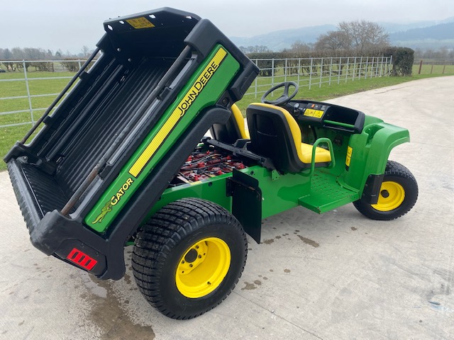John Deere TE Gator - Charlies Ag & Turf, formally Charlies Groundcare